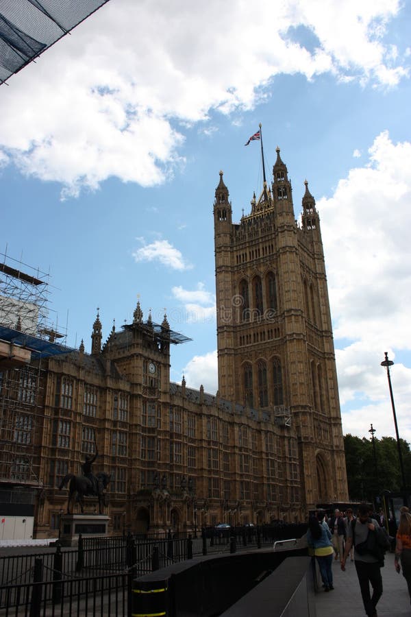 The Towering Structure of the Great Palace of Buckingham Palace Seen ...