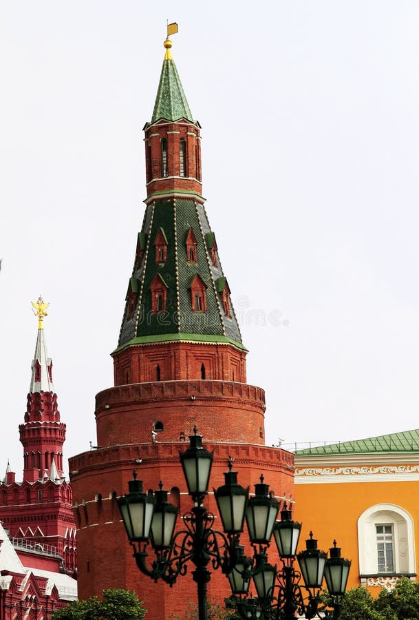 Towers of Kremlin stock image. Image of tourism, moscow - 32102159