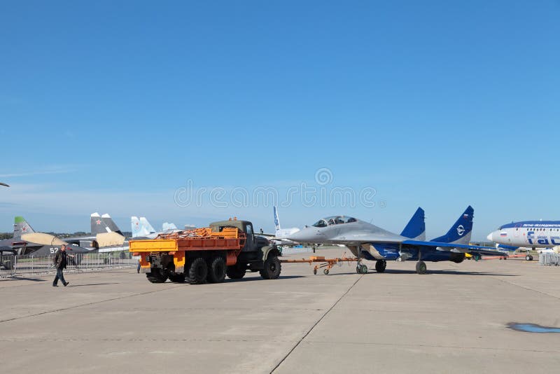 Towing aircraft editorial stock image. Image of engine - 67391314