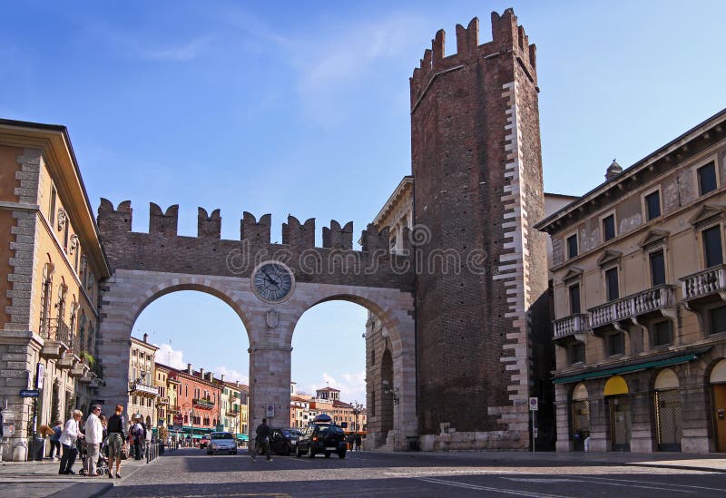 Town gate in Verona editorial stock photo. Image of piazza - 26401918