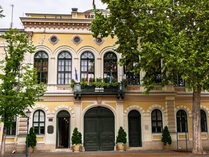 Town Hall of Bekescsaba editorial photography. Image of building ...