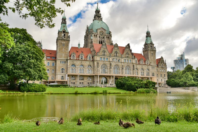 The town hall of Hanover stock image. Image of dome, roof - 60215291