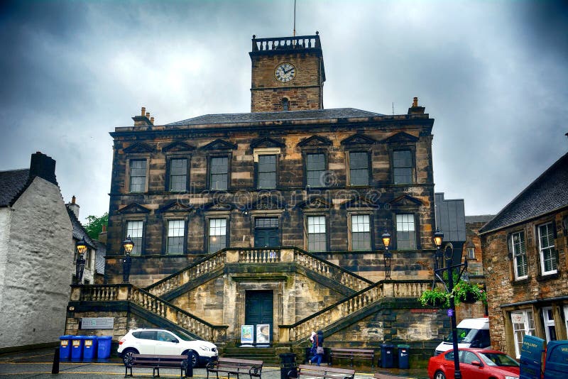 Old Street In The Town Of Linlithgow Editorial Stock Photo - Image of ...