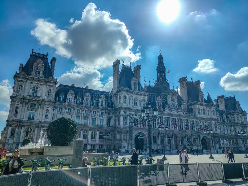 Town hall in Paris editorial stock photo. Image of metropolis - 257996703