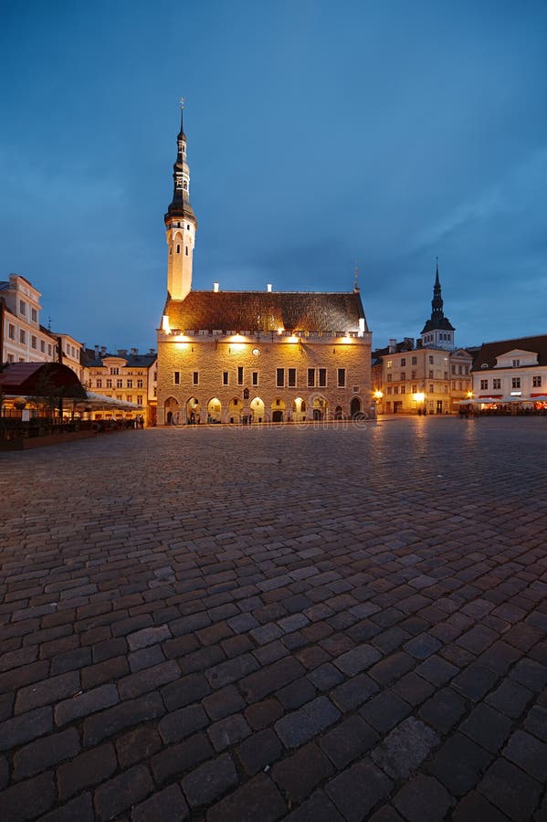 Town Hall Square in Tallinn Stock Photo - Image of tower, raekoja: 32399258