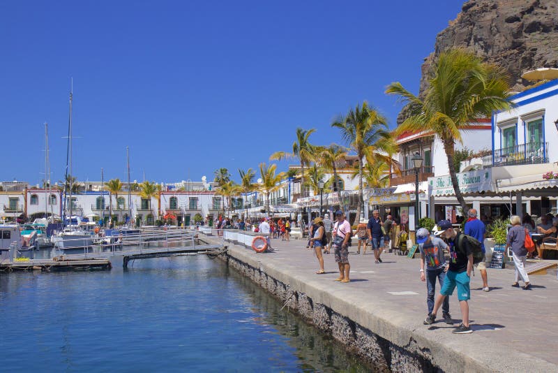The Town of Puerto Mogan, Gran Canaria Editorial Stock Image - Image of ...