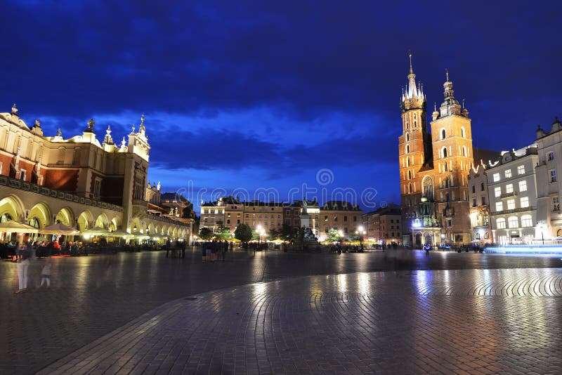 Town square at night stock image. Image of night, castle - 89440691