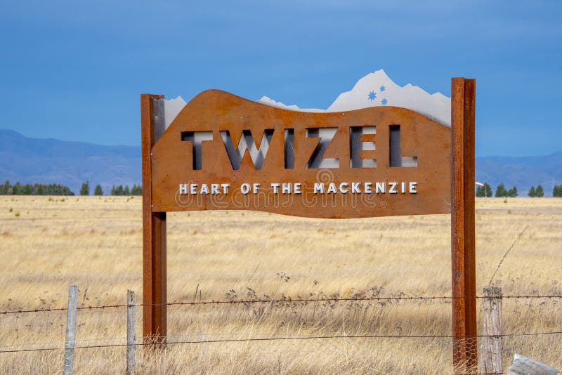 Town of Twizel editorial photo. Image of blue, scenery - 317980001