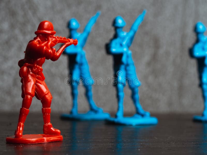 Toy Soldiers on Woodwn Table Stock Image - Image of fight, battle ...