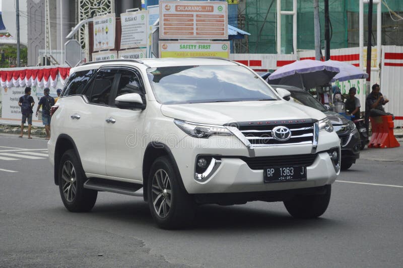 Toyota Fortuner VRZ editorial stock photo. Image of sumatra - 289665243