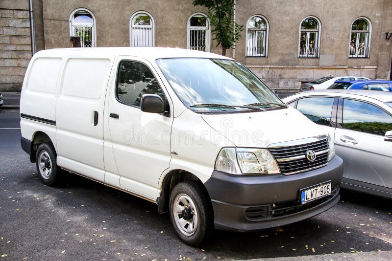 Toyota HiAce foto de stock editorial. Imagem de carga - 83402548