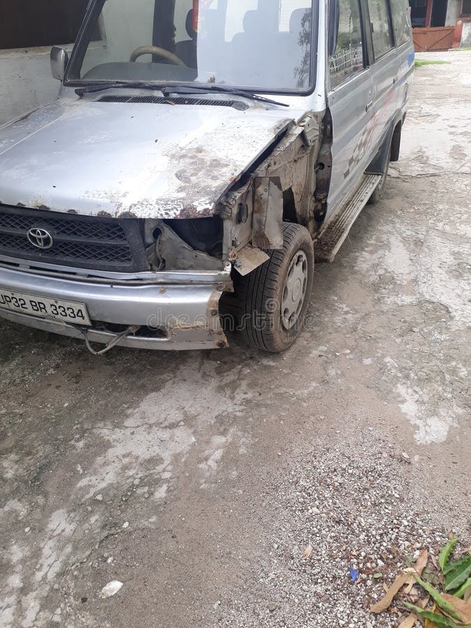 Toyota Qualis Stock Photos - Free & Royalty-Free Stock Photos from ...