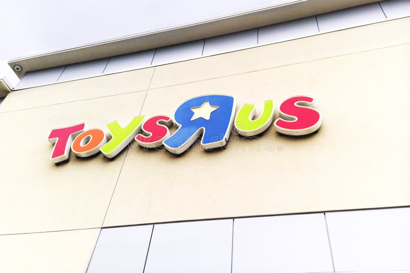 Toys R Us Logo Signage Over Sky Fotografía editorial - Imagen de ...