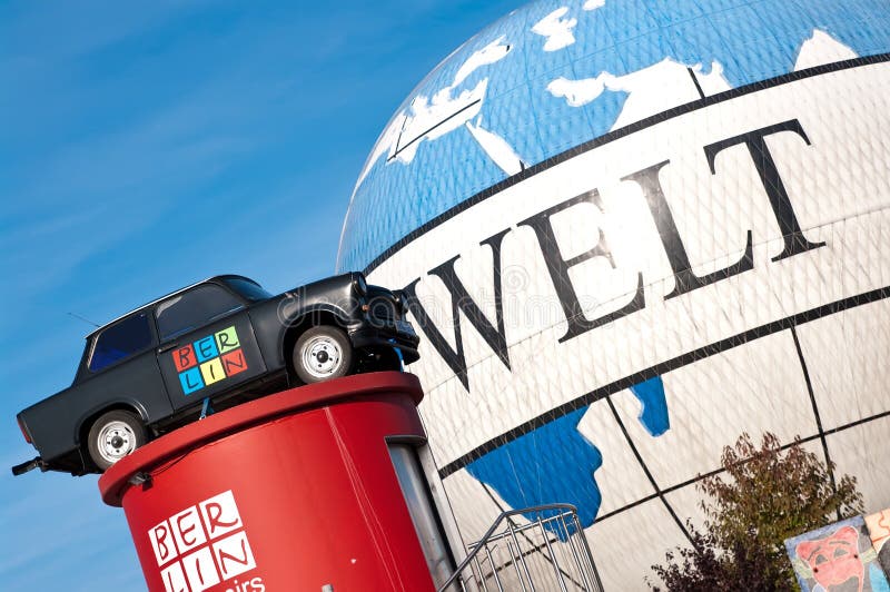 Trabant - Symbol Von Ostberlin Redaktionelles Foto - Bild von symbol ...