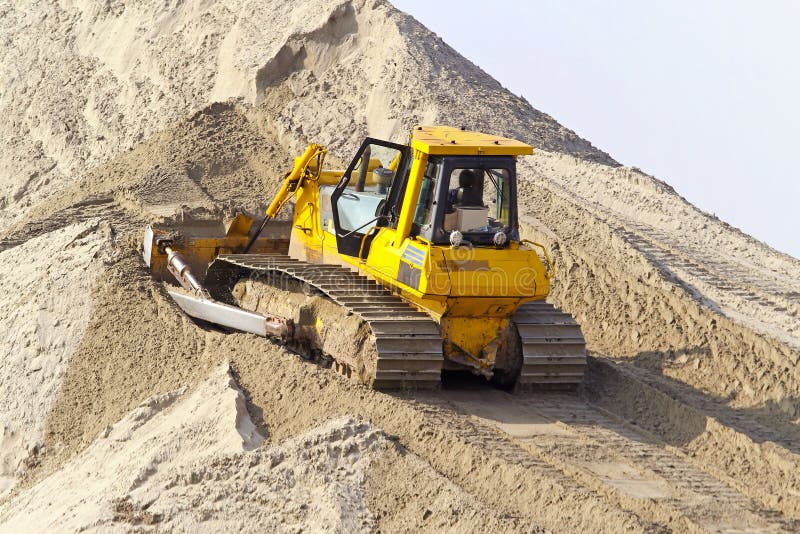 Tracked bulldozer stock image. Image of equipment, steel - 98217969