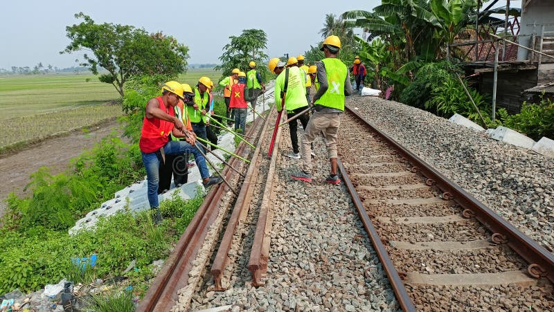 Tracking Work editorial image. Image of transport, field - 226893550