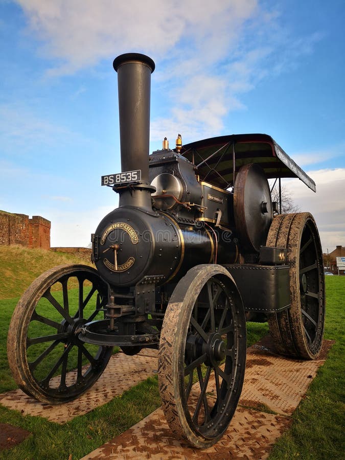 Traction Engine editorial photography. Image of vehicle - 131250972