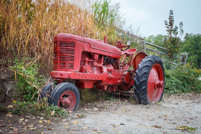 2,251 Broken Tractor Photos - Free & Royalty-Free Stock Photos from ...