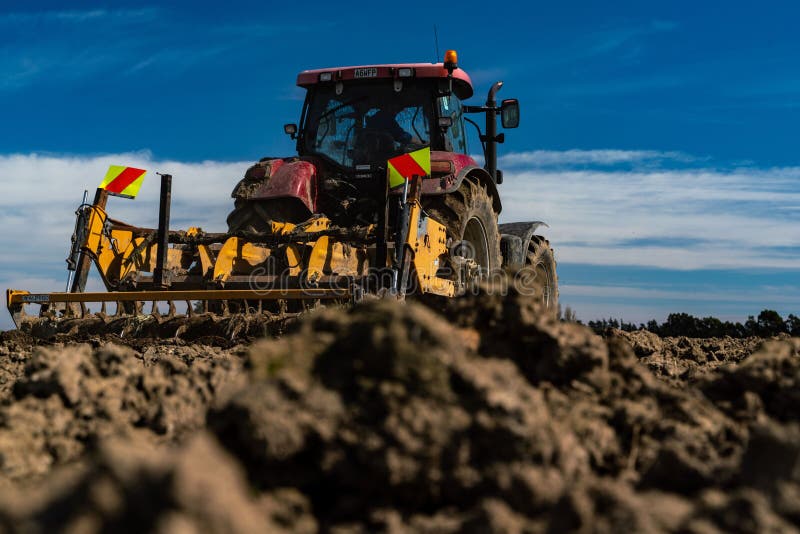 Tilling the Earth editorial photo. Image of farming, amish - 31475616