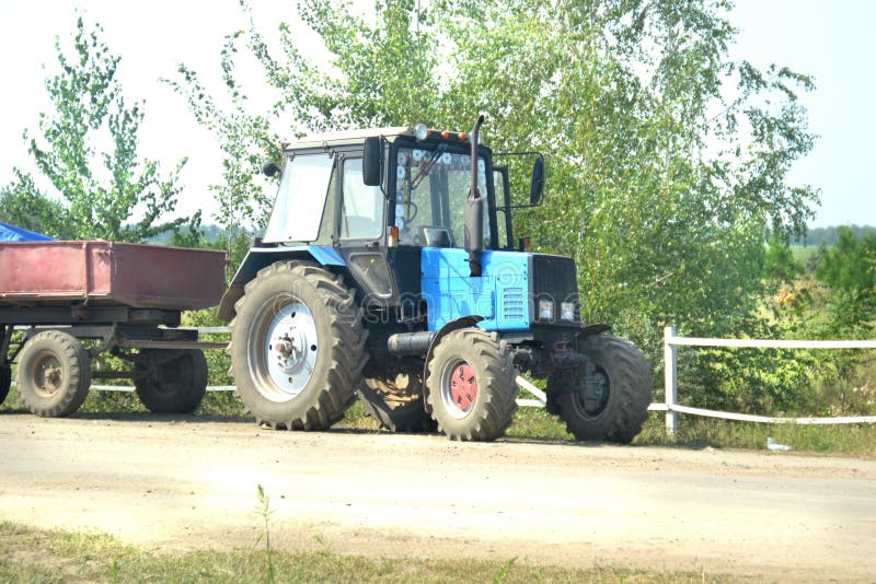 Tractor with trailer stock image. Image of agricultural - 35594647