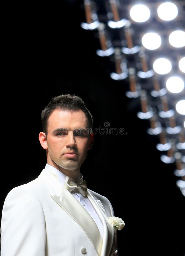 Trade Mark Defile editorial image. Image of lamp, performing - 7115295