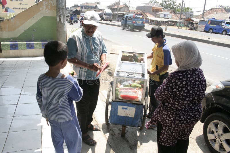 Traders Rojak Roadside editorial photography. Image of roadside - 62709072