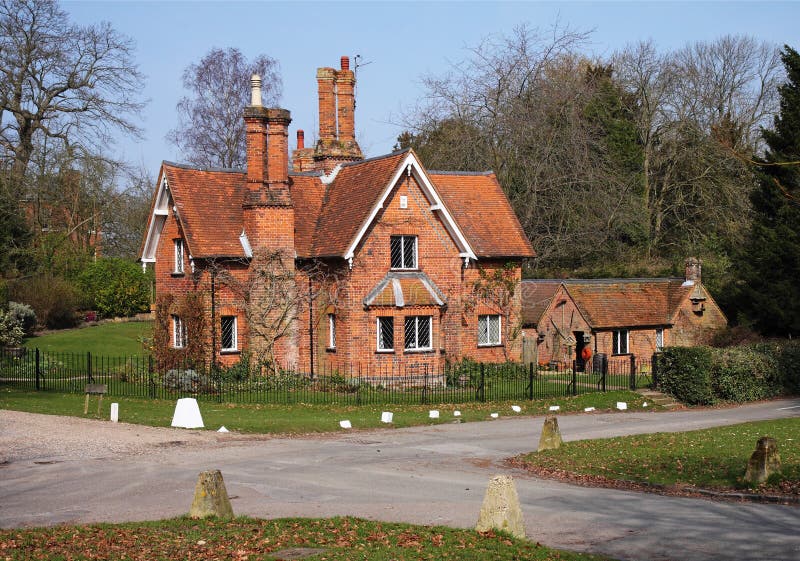 Traditioanl English Lodge House Stock Image - Image of trees, chimneys ...