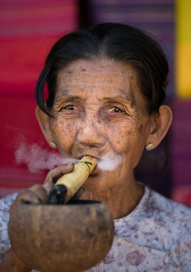Tradition of Smoking Cheroot in Myanmar. Editorial Stock Photo - Image ...