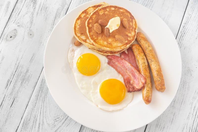 Traditional American Breakfast Stock Image - Image of bacon, breakfast ...