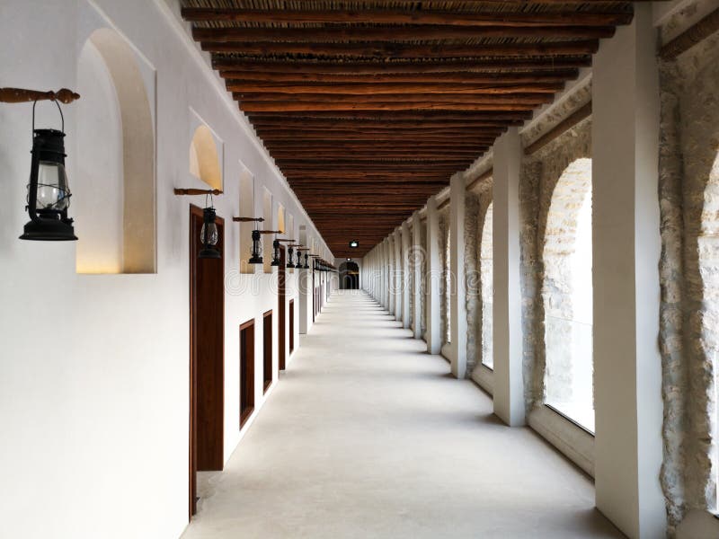 Traditional Arabian Interior Design - Vintage Arabic and Middle Eastern ...