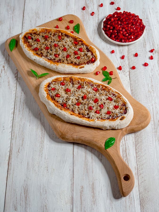 Arabic Pizza Stock Photos - Download 1,233 Royalty Free Photos