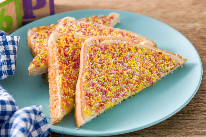 Traditional Australian Barbecue Bonito Fisch with Tzatziki and Lemon ...