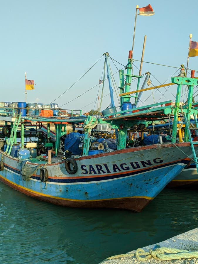 210 Perahu Boat Stock Photos - Free & Royalty-Free Stock Photos from ...