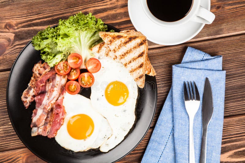 Traditional Breakfast on a Plate Stock Photo - Image of crispy, eggs ...