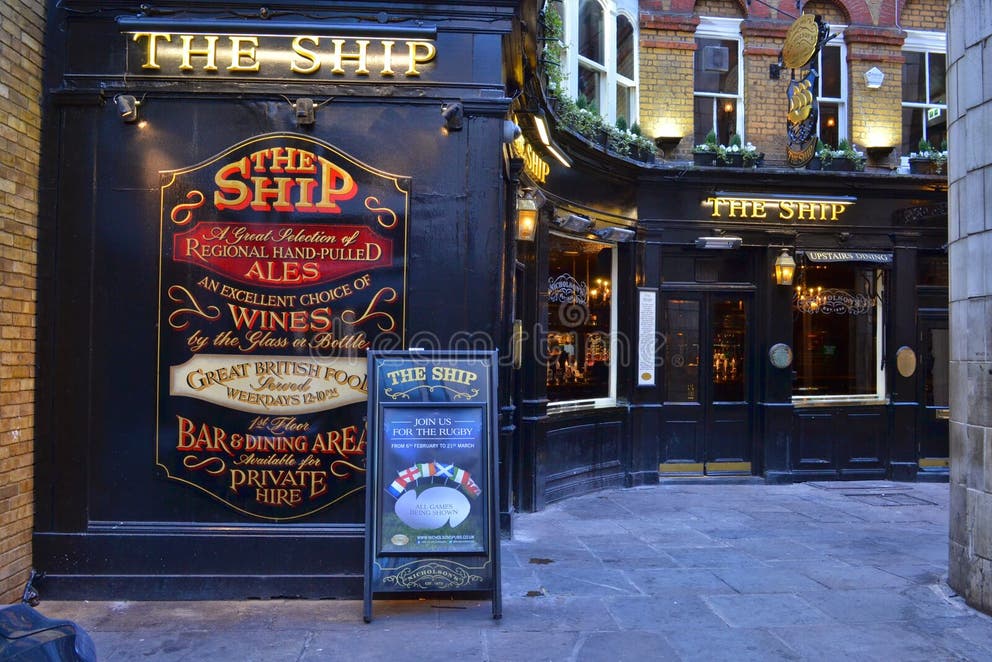 Traditional British pub editorial stock photo. Image of chain - 51150573