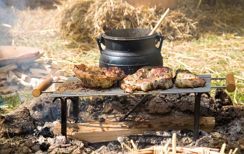 Traditional Campfire Cooking Stock Image - Image of bowl, dish: 11823601