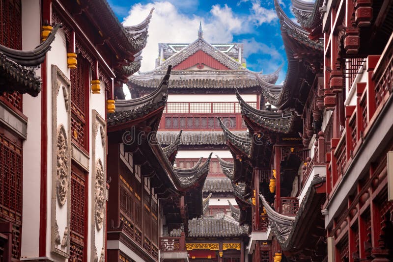 Traditional Chinese Architecture in Shanghai, China Stock Photo - Image ...