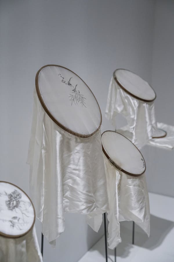 Traditional Chinese Embroidery Plate Close Up Stock Photos - Free ...