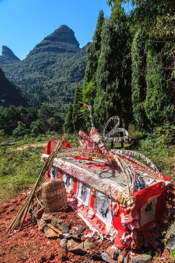 Traditional Chinese Funeral in the Mountains Stock Image - Image of ...
