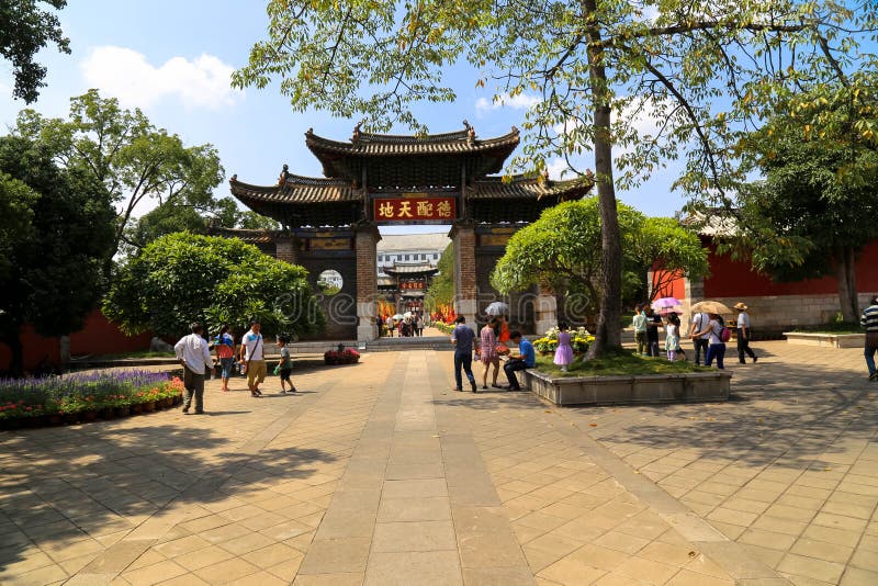 Traditional Chinese Gate editorial image. Image of asia - 60415380