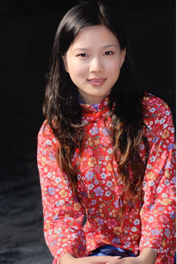 Traditional Chinese girl stock image. Image of cultural - 3885485