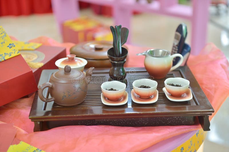 Traditional Chinese Tea Pot and Tea Pair Stock Photo - Image of asia ...