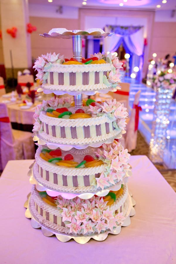 Traditional Chinese Wedding - Cake Stock Photo - Image of china, pair ...