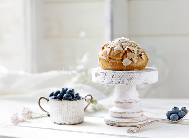 Traditional Choux Pastry Eclair Dessert Stock Photo - Image of creamy ...