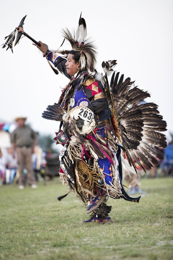 Traditional Dancing at Pow-wow Editorial Photo - Image of colors ...