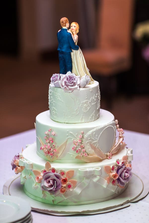 A Traditional and Decorative Wedding Cake at Wedding Reception Stock ...