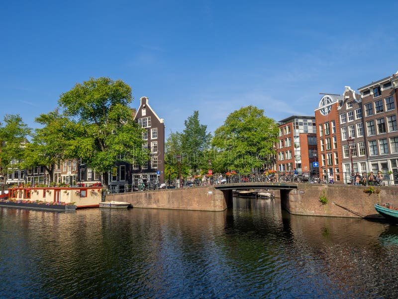 Traditional Dutch Canal Buildings Editorial Photography - Image of ... Traditional Dutch Canal Buildings Editorial Photography - Image of ...