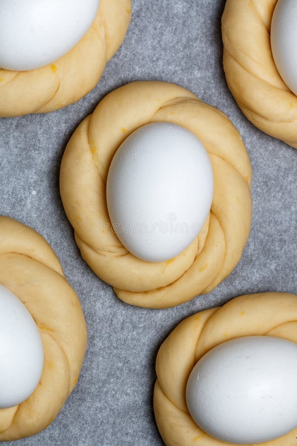 Traditional Easter Buns Decorated with Eggs, Vanilla and Lemon Zest ...