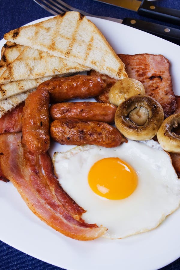 Traditional English Breakfast Stock Photo - Image of food, portabello ...
