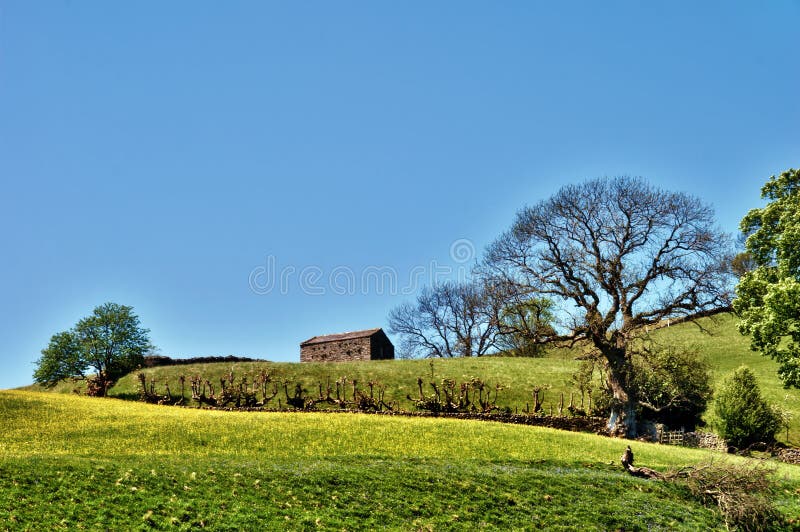 Traditional English Stone Barn Stock Image - Image of countryside ...